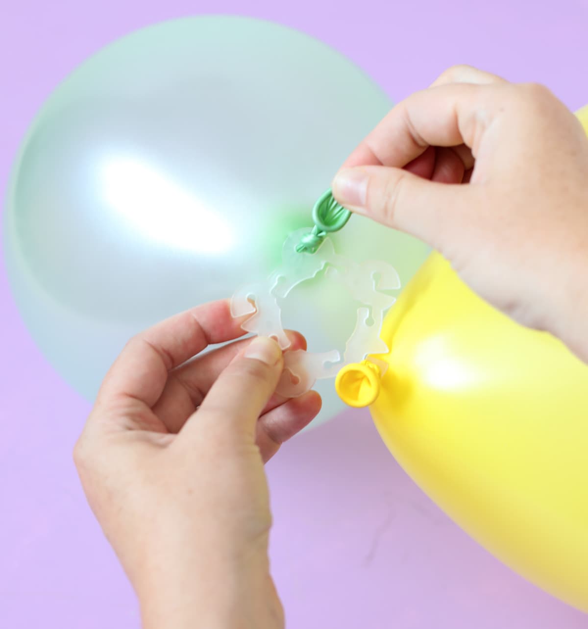 How To Make A Tabletop Balloon Arch